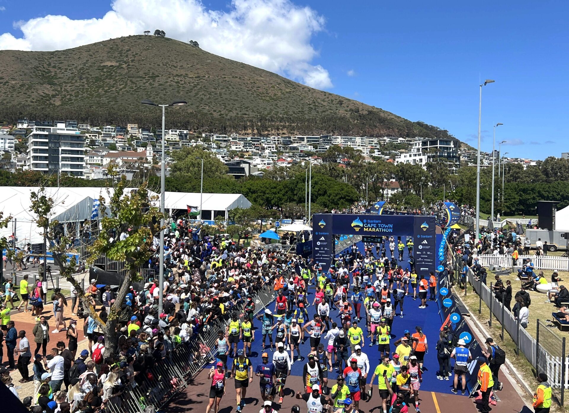 Xaba and Tola re-write the record books at Sanlam's Cape Town Marathon ...