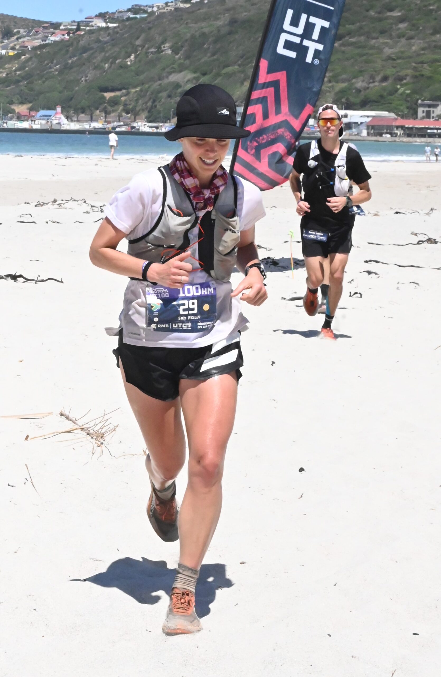 Hugo Deck and Jazmine Lowther win big as RMB Ultra-trail Cape Town ...